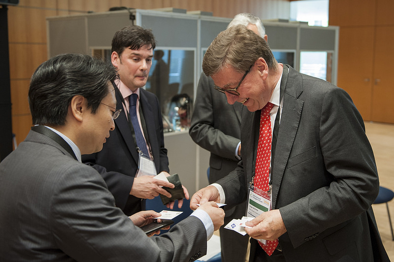 How B2B Networking Is Vastly Different Than B2C Networking